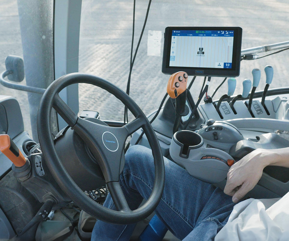 Sveaverken F100 Auto-Steer System - Farming Made Easy